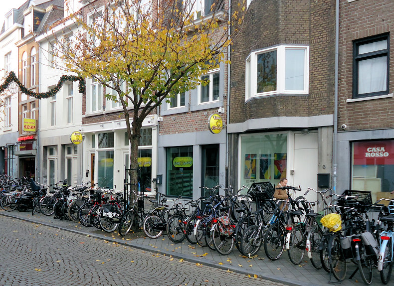 Easy Going Maastricht pictures Amsterdam Coffeeshop Directory